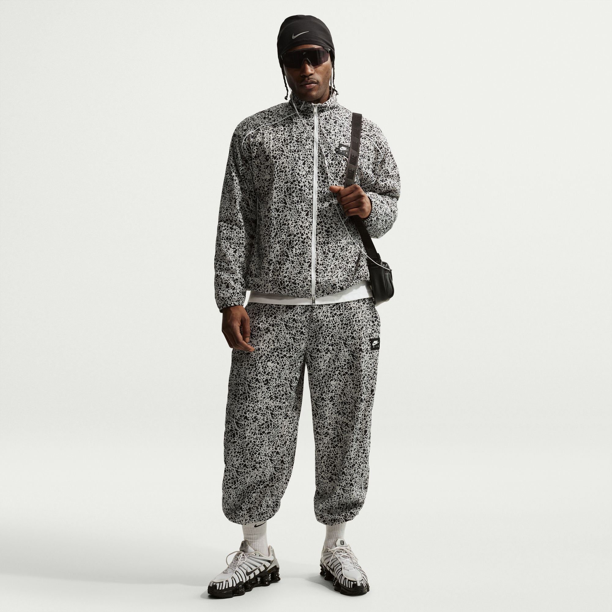 Buy Nike Air Men's Woven Jacket - Light Bone @ Nike Kuwait