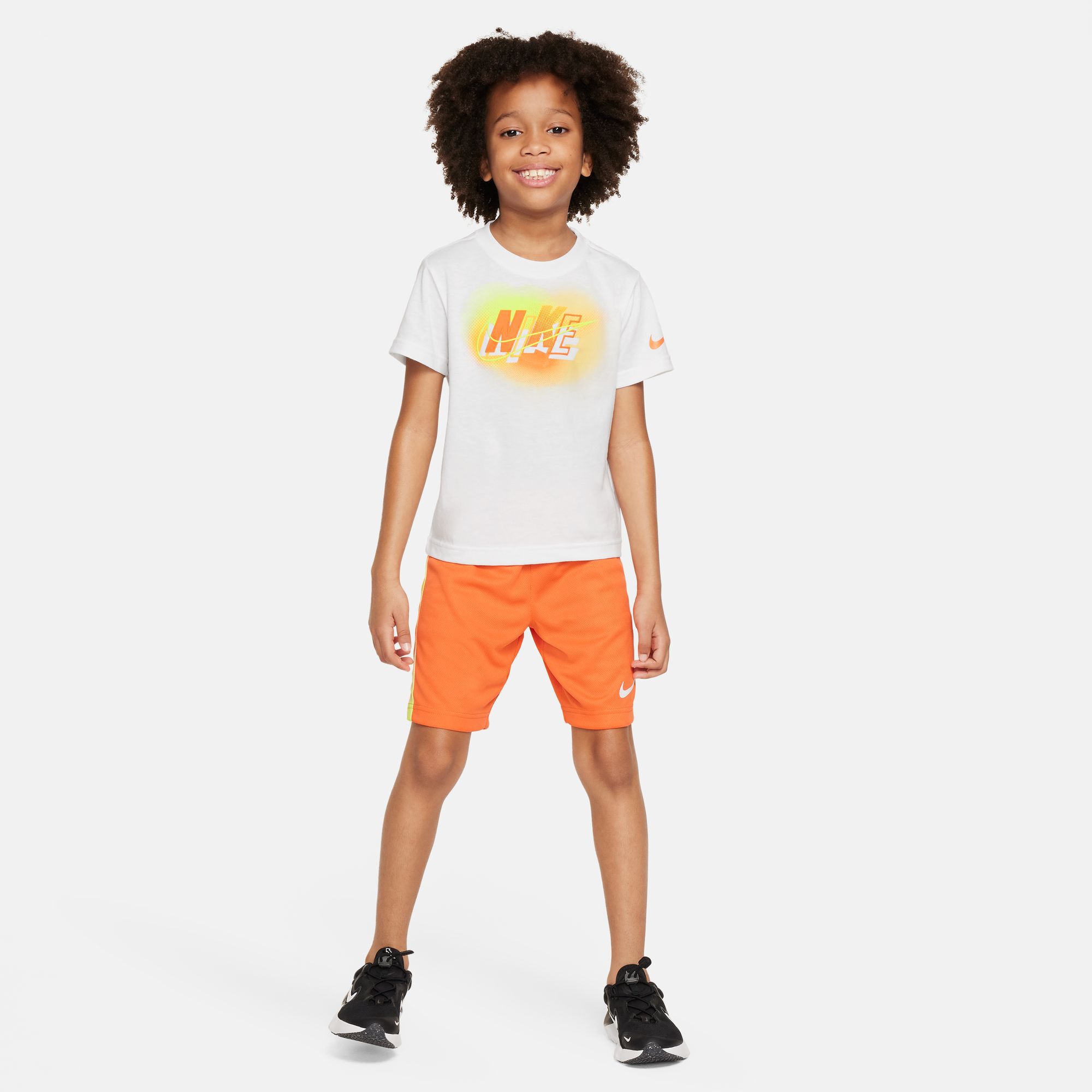 Buy Nike Hazy Rays Little Kids' Shorts Set | Nike Kuwait Official