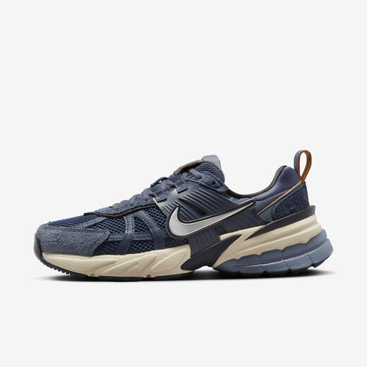 Y2K Sneakers | Nike Kuwait