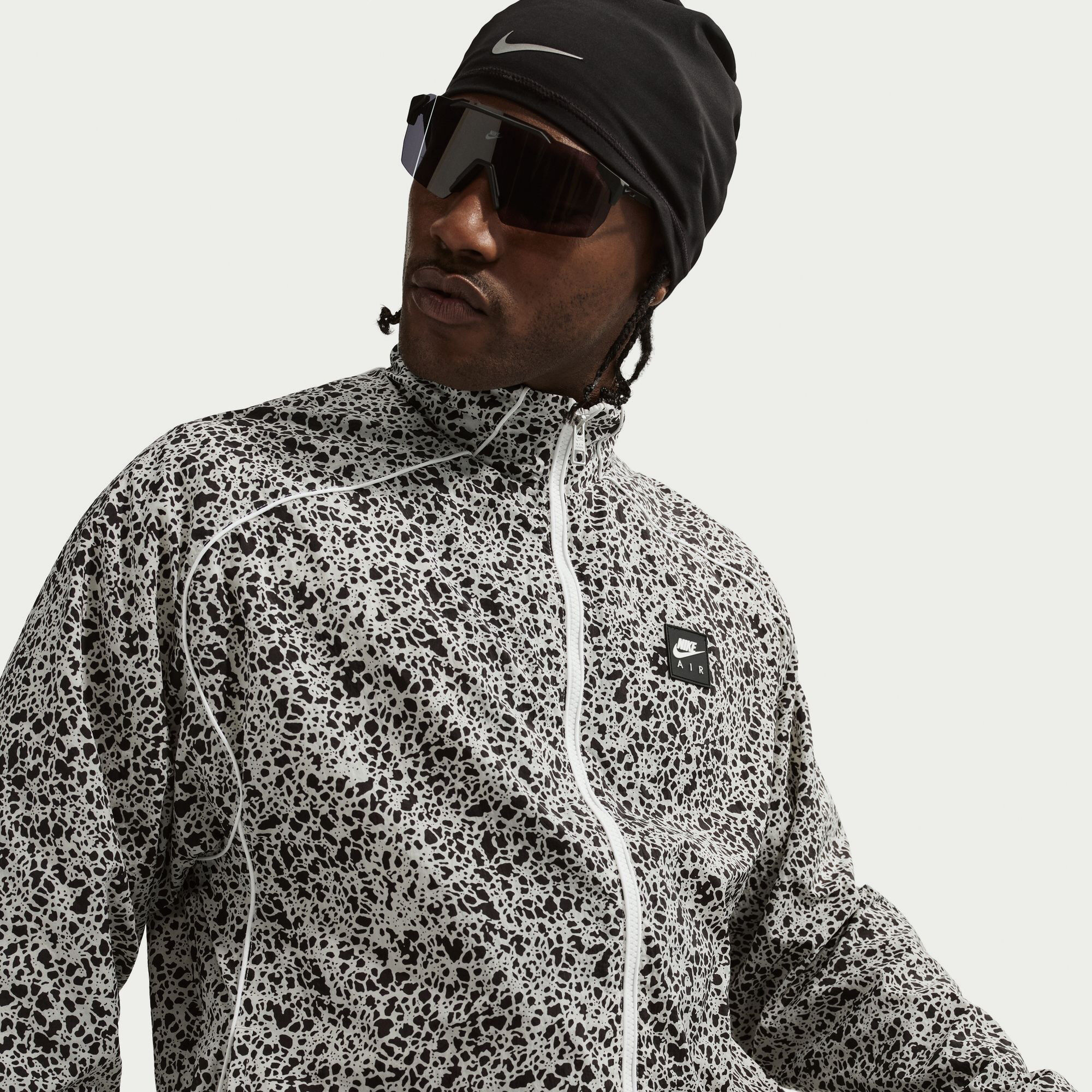 Buy Nike Air Men's Woven Jacket - Light Bone @ Nike Kuwait