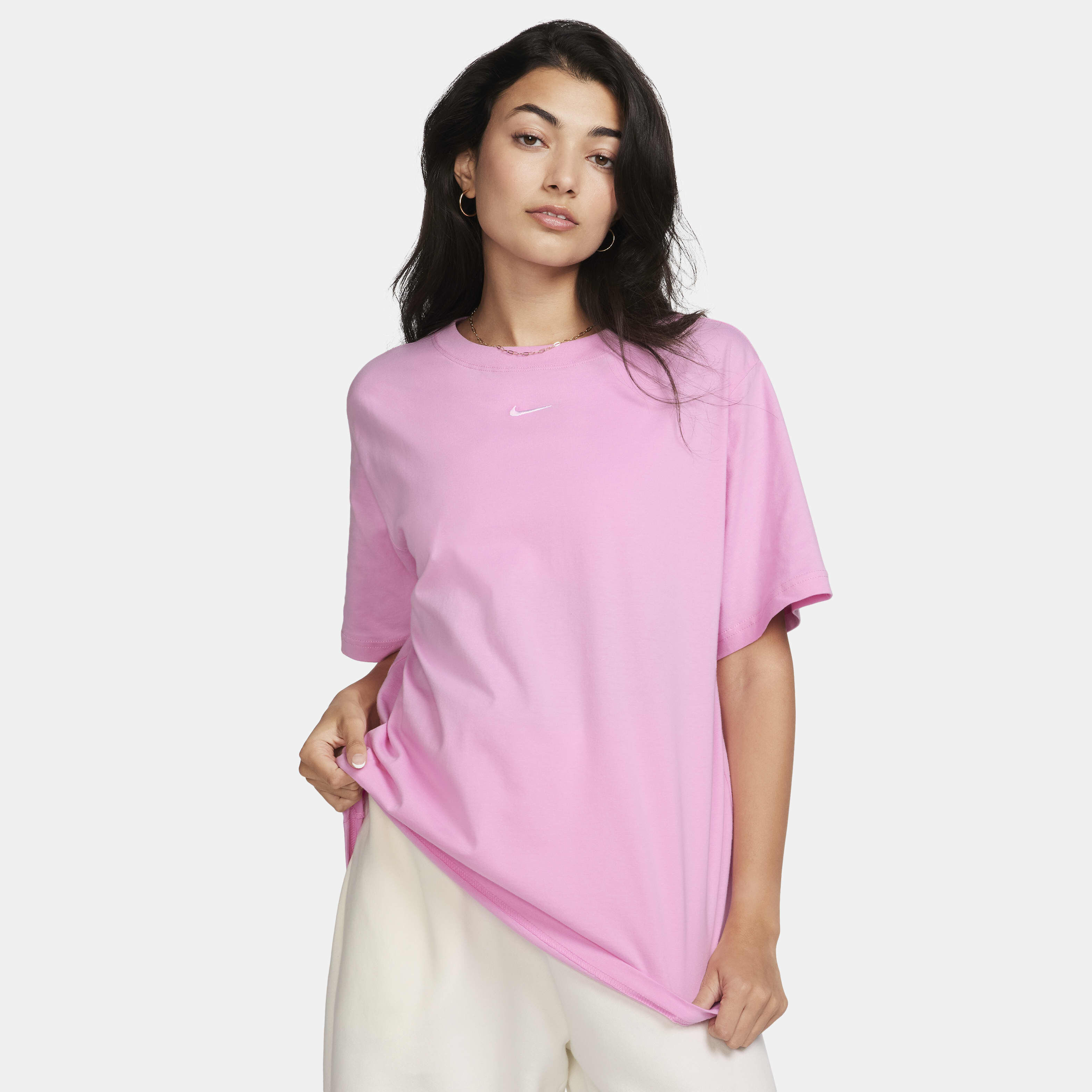 Shop NikeT-Shirts & Tops on Nike Kuwait Online